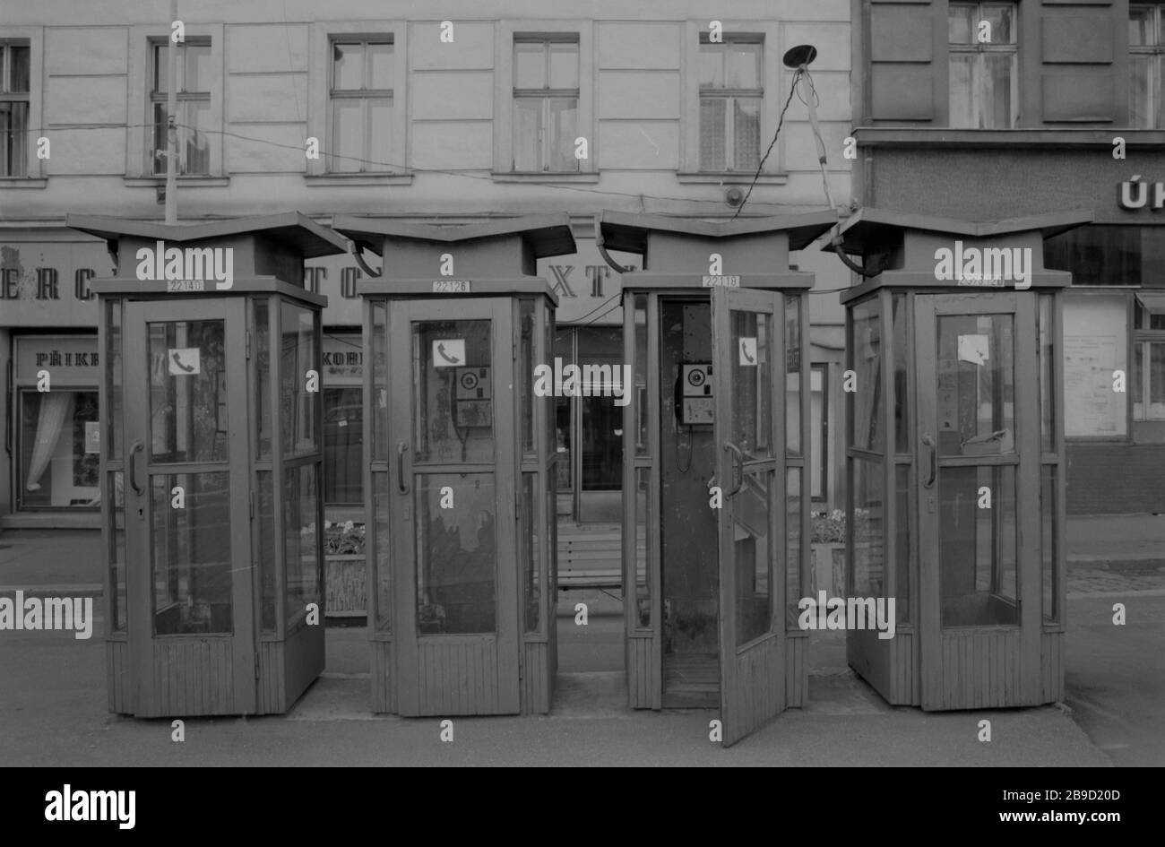 1950s phone booth hi-res stock photography and images - Alamy