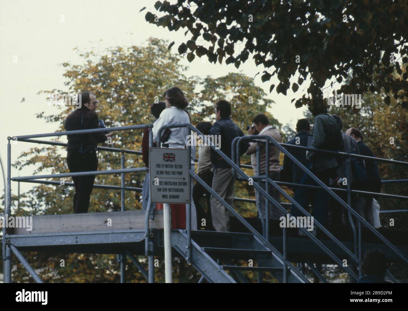 Grandstand people hi-res stock photography and images - Alamy