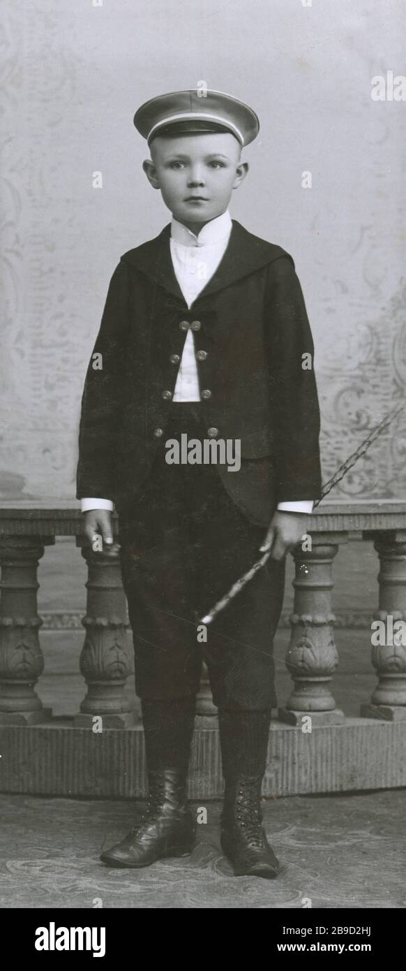 Boy 1900s High Resolution Stock Photography and Images - Alamy