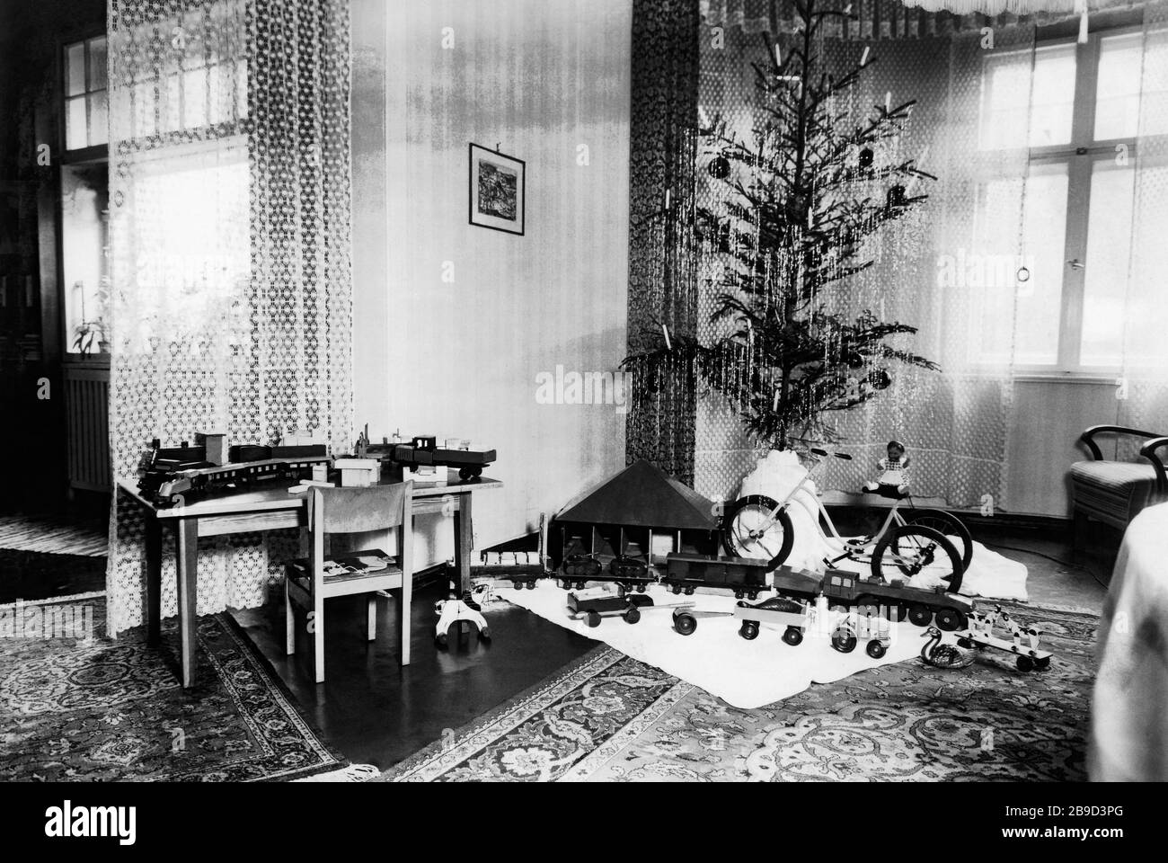 Hindenburg Interior High Resolution Stock Photography and Images - Alamy