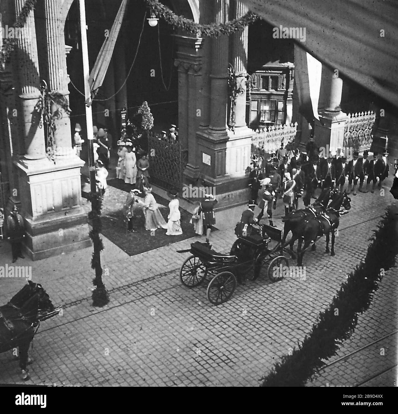Carriage racing horse Black and White Stock Photos & Images - Alamy