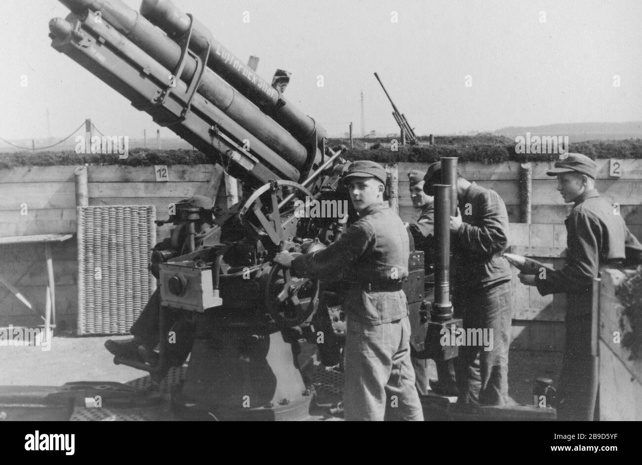 8.8 flak hi-res stock photography and images - Alamy