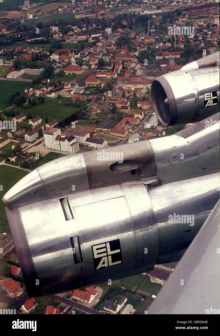 Boeing 707 engines hi-res stock photography and images - Alamy