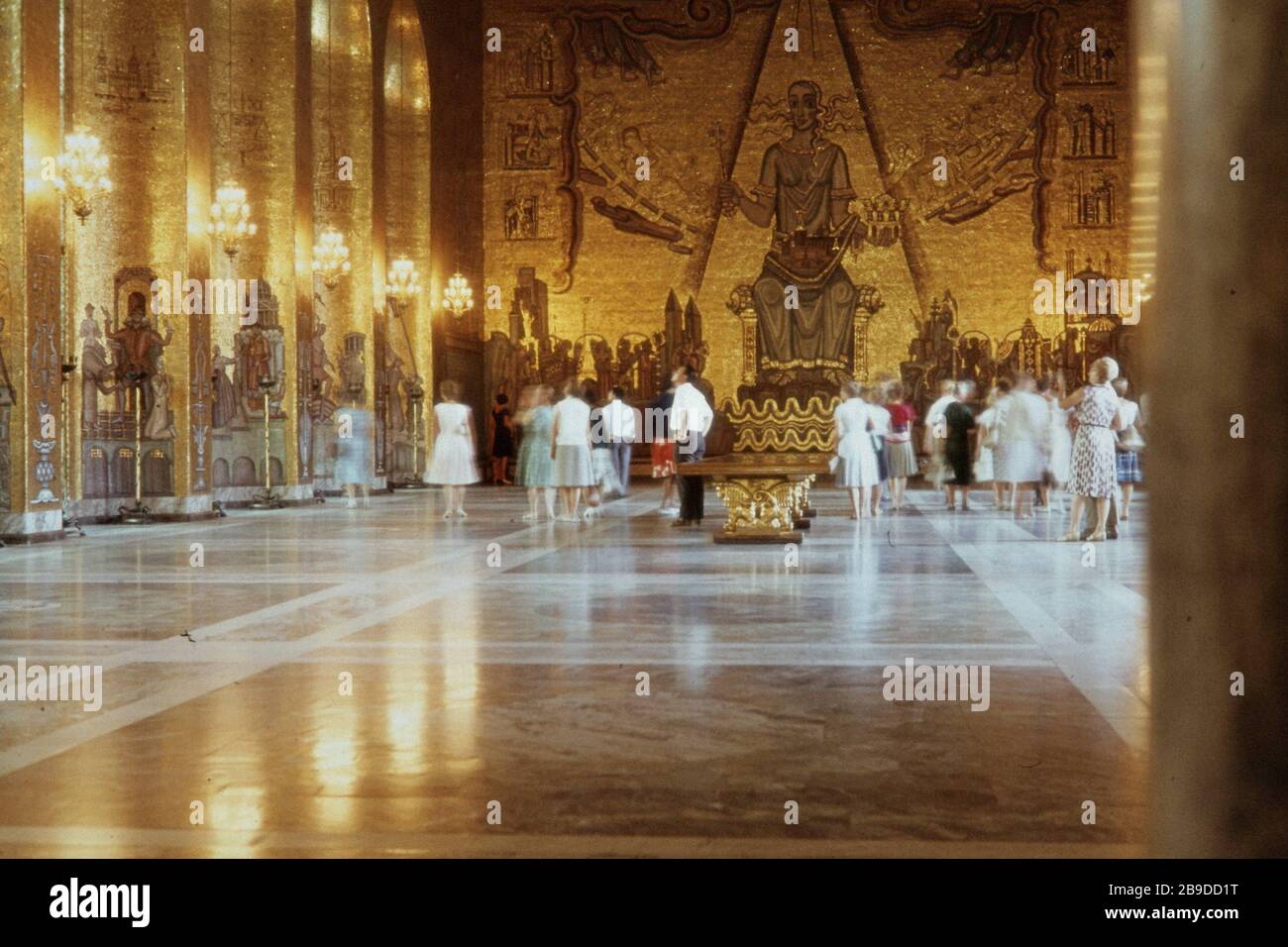 Salen hall hi-res stock photography and images - Alamy