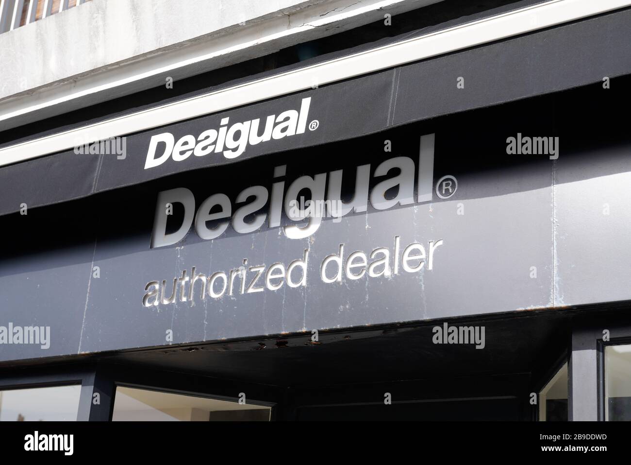 Bordeaux , Aquitaine / France - 02 15 2020 : Desigual sign logo store ...