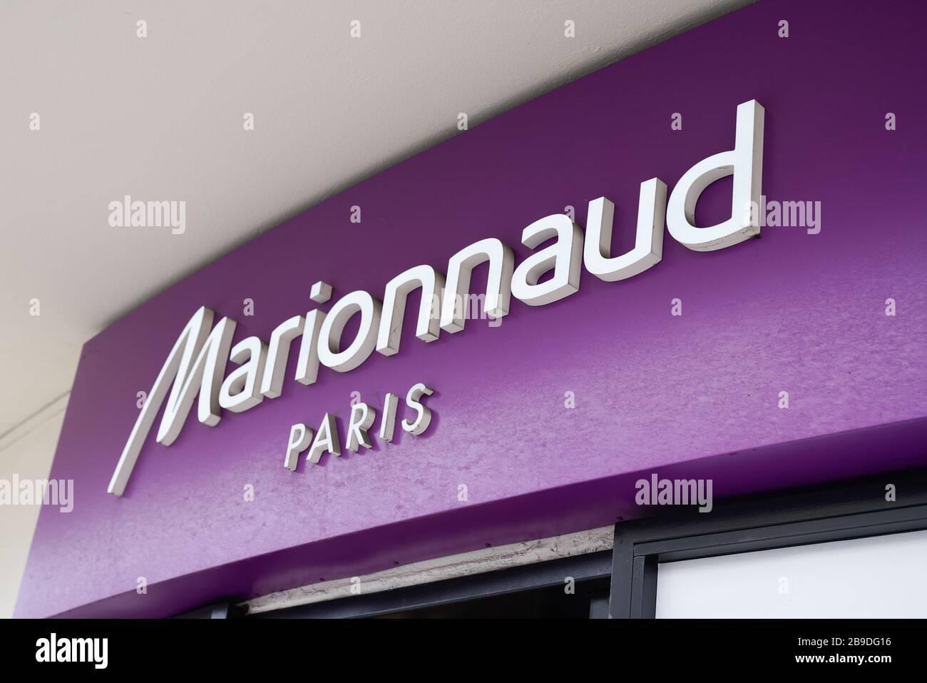 Marionnaud hi-res stock photography and images - Alamy