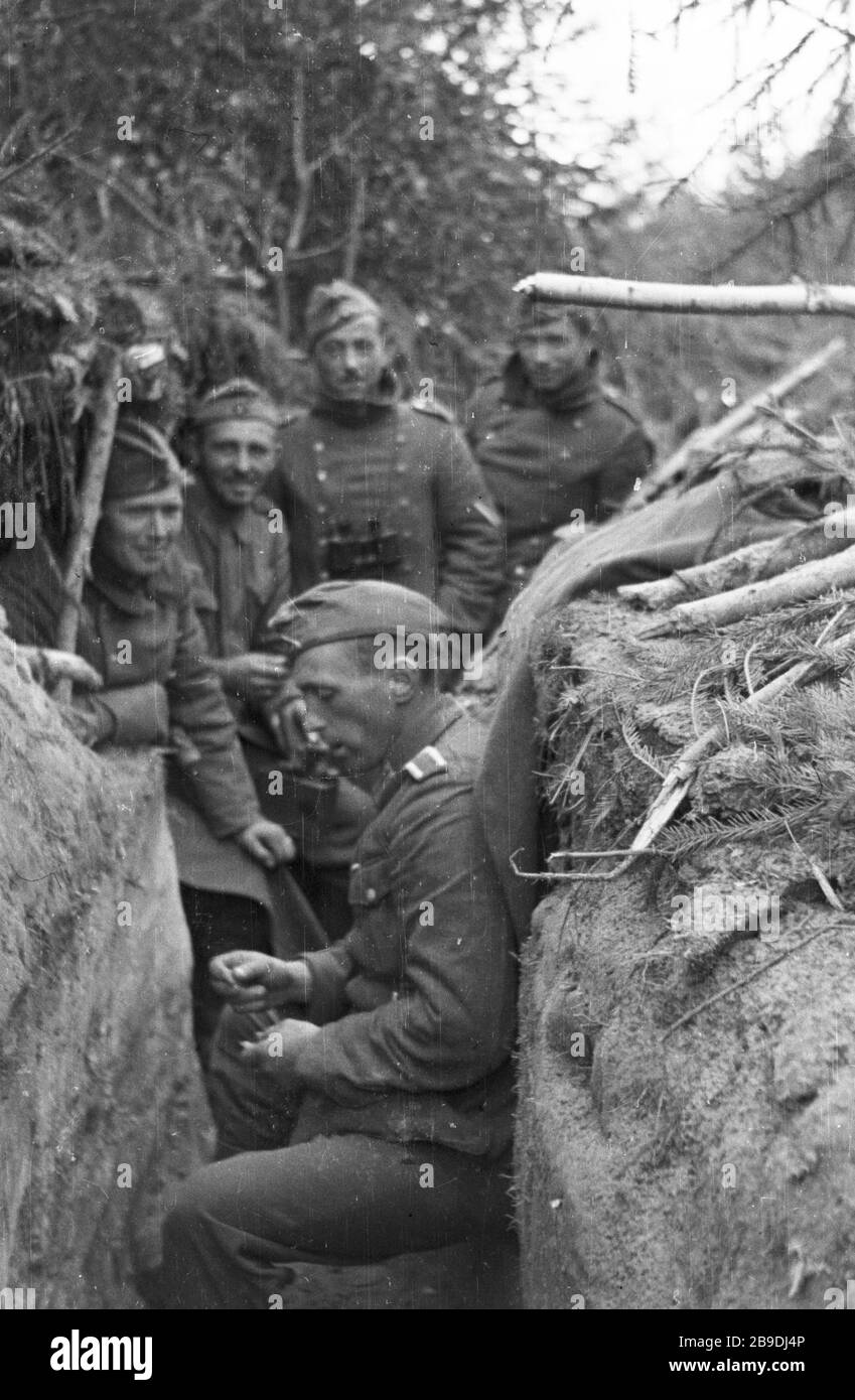 Russian soldiers trench hi-res stock photography and images - Alamy
