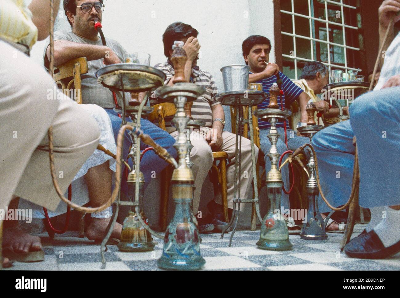Syrian men smoke shisha hi-res stock photography and images - Alamy