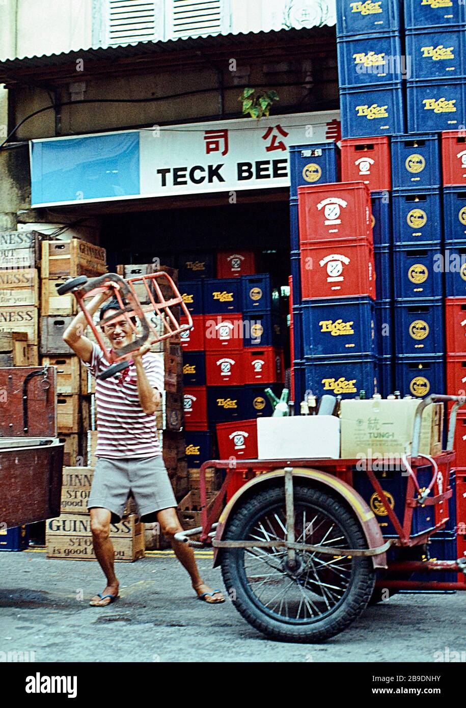 Tiger beer crates hi-res stock photography and images - Alamy