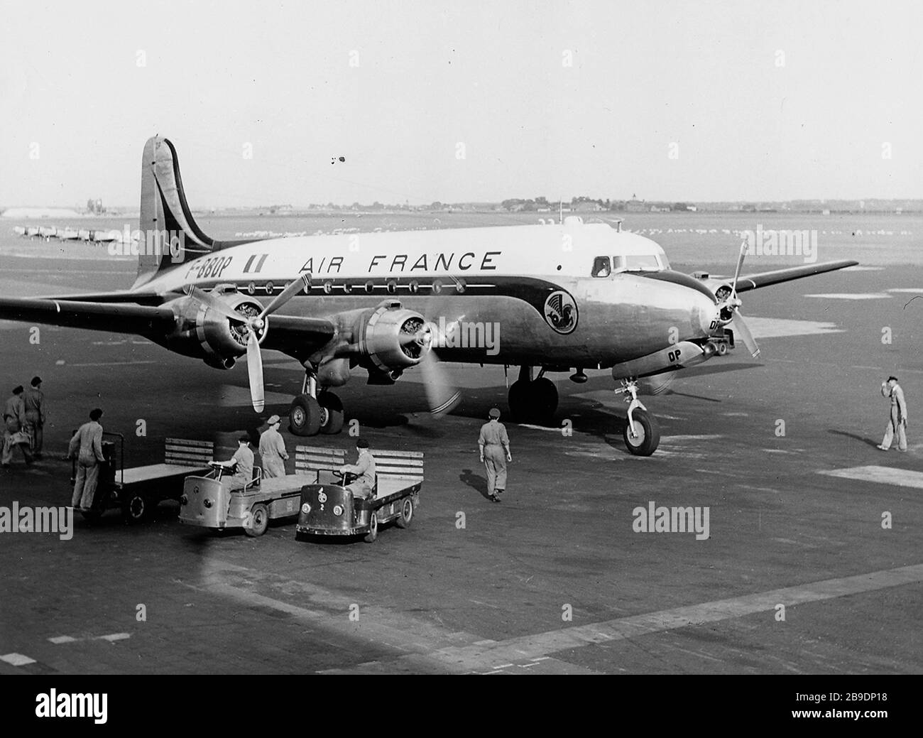1950s Airport High Resolution Stock Photography and Images - Alamy
