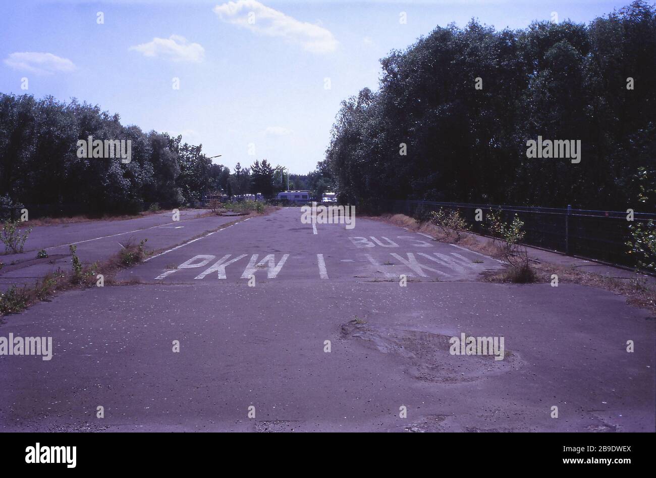 Border checkpoint hi-res stock photography and images - Alamy