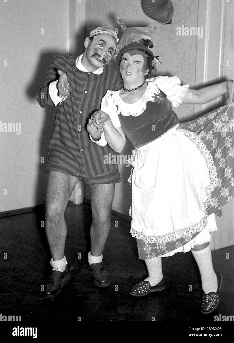 Disguised couple hi-res stock photography and images - Alamy