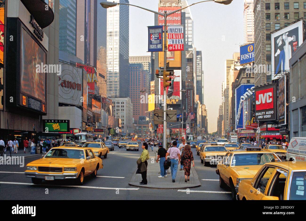 New york times square 1992 hi-res stock photography and images - Alamy