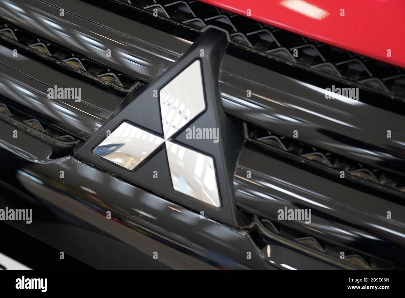 Bordeaux , Aquitaine / France - 02 21 2020 : Mitsubishi car logo sign ...