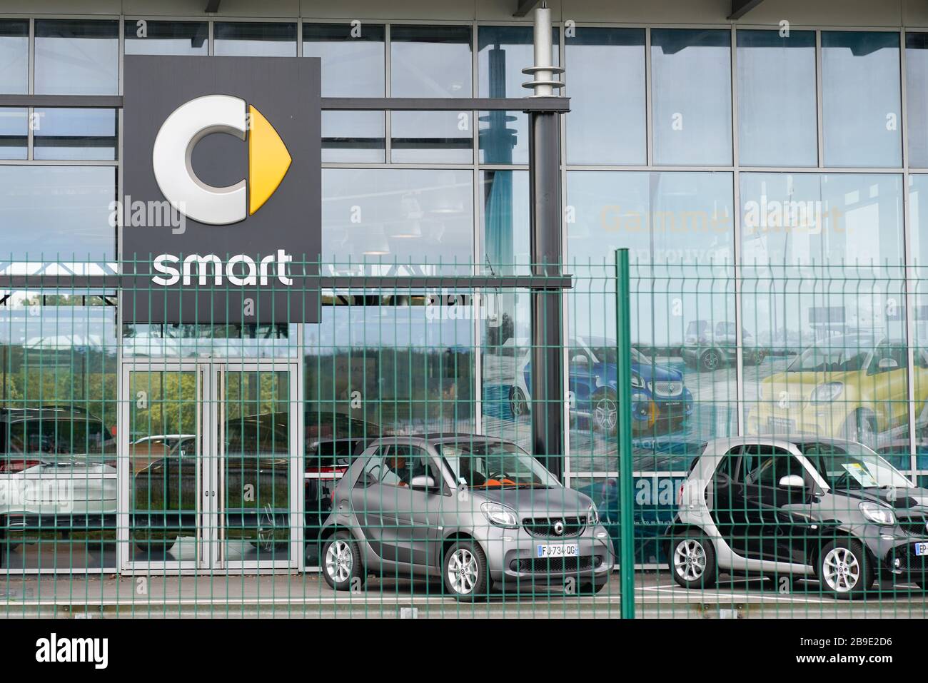 Bordeaux , Aquitaine / France - 10 15 2019 : smart dealership sign in ...