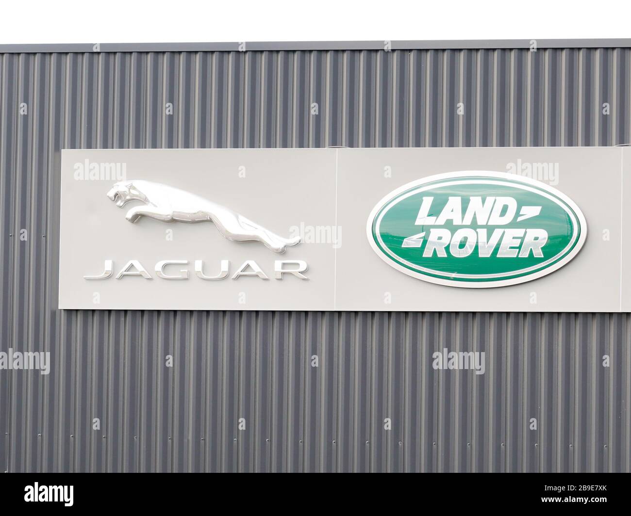 Jaguar land rover company logo hi-res stock photography and images - Alamy