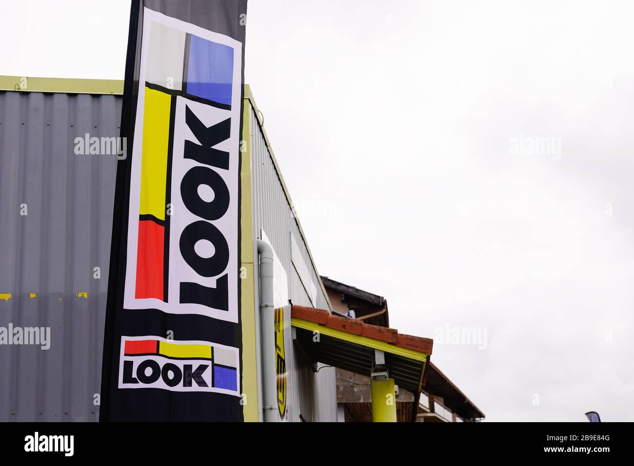 Look track bike hi-res stock photography and images - Alamy