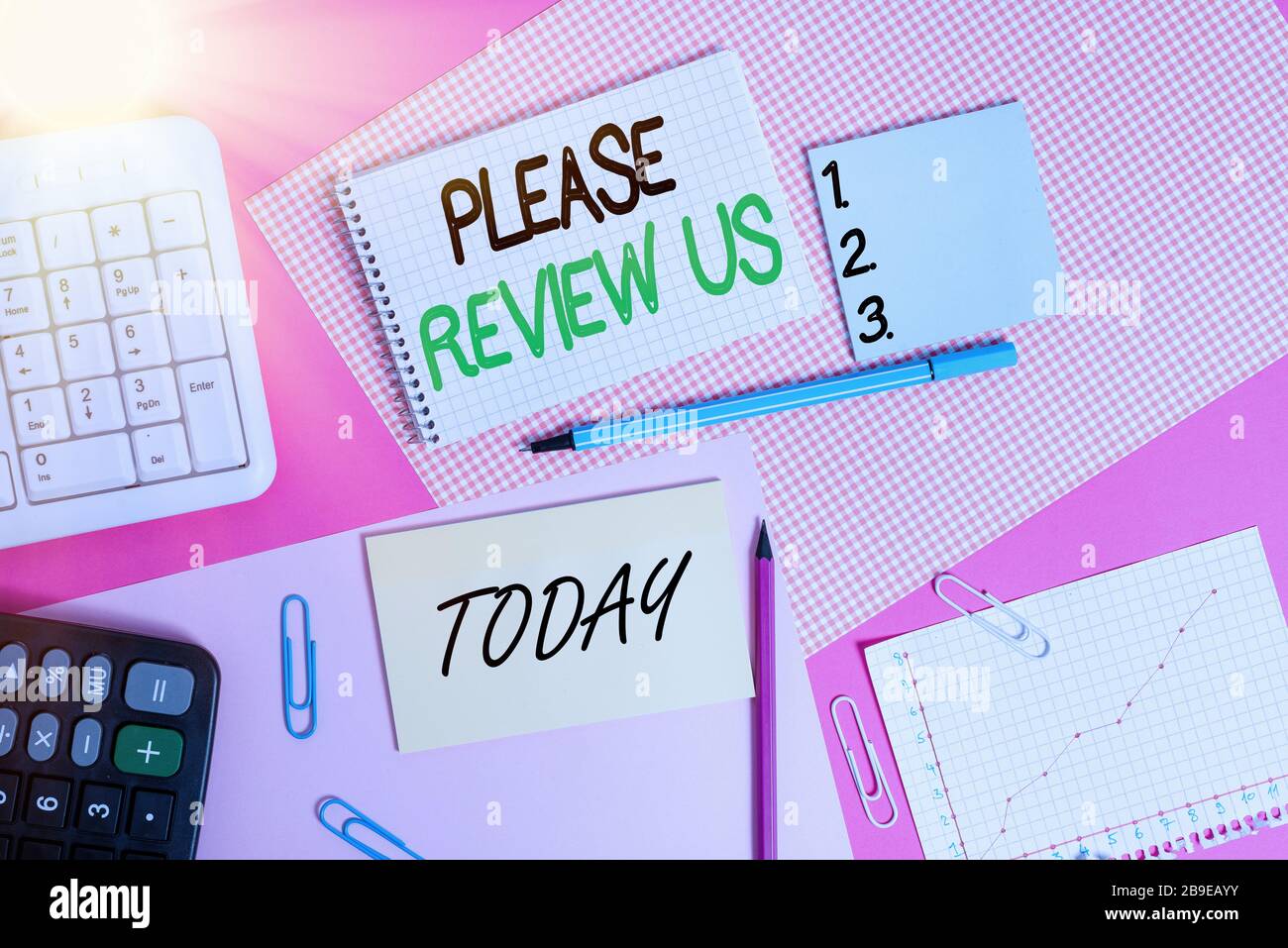 Writing note showing review hi-res stock photography and images - Alamy