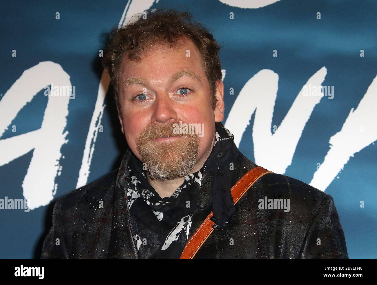 Uk rufus hound cirque du soleil hi-res stock photography and images - Alamy