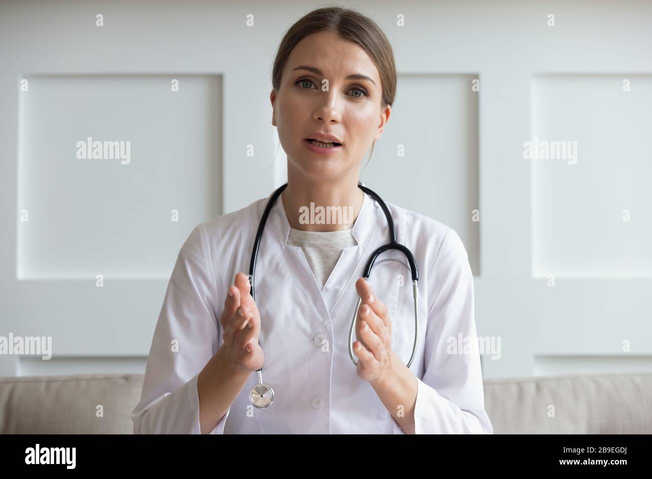 Call doctor hi-res stock photography and images - Alamy