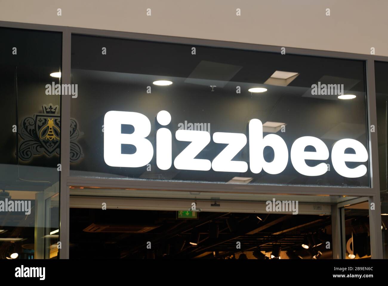 Bordeaux , Aquitaine / France - 02 20 2020 : Bizzbee logo sign store ...