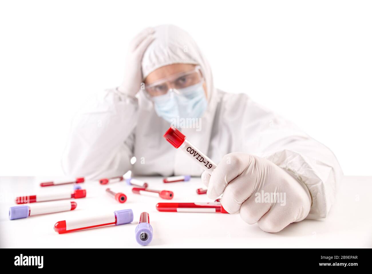 Lab worker hi-res stock photography and images - Alamy