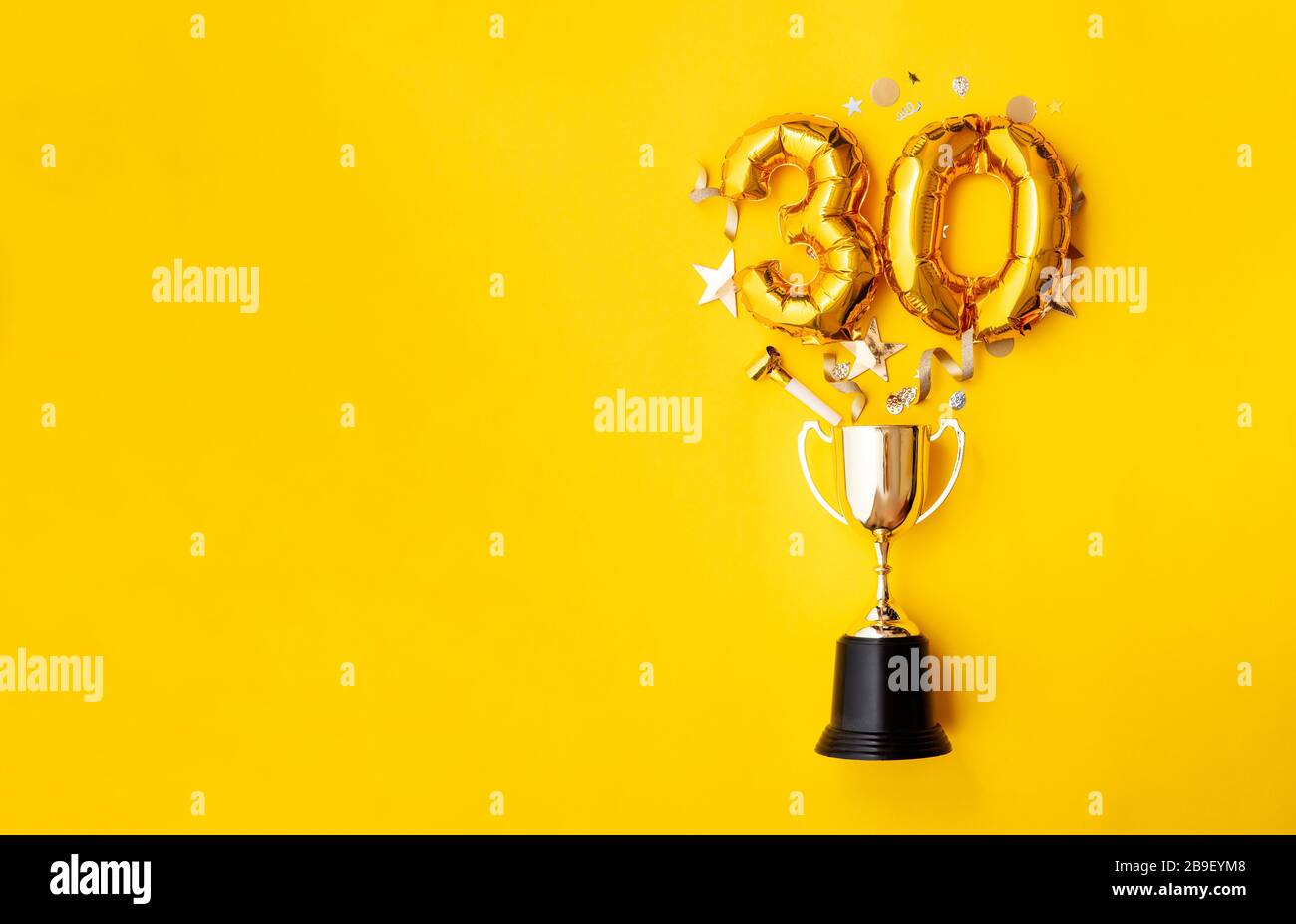Happy birthday 30th balloon hi-res stock photography and images - Alamy