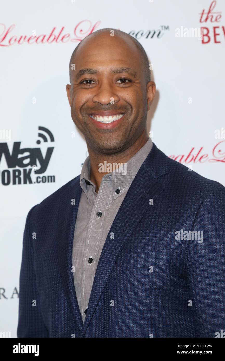 11th Annual Lady in Red Diamond Rose Awards presented by the ...