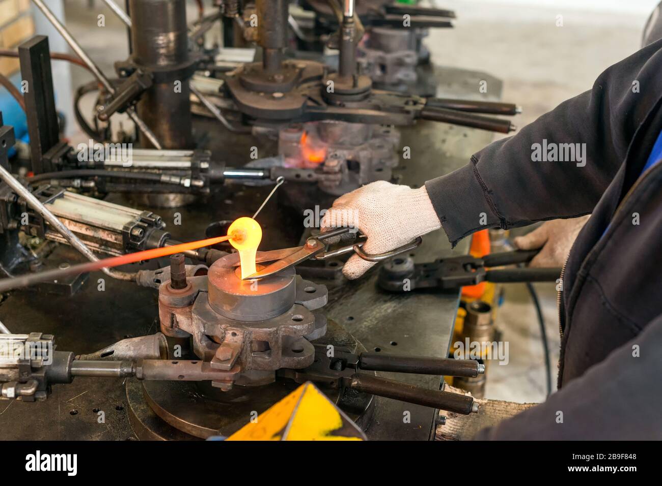 Glass blowing machine hi-res stock photography and images - Alamy