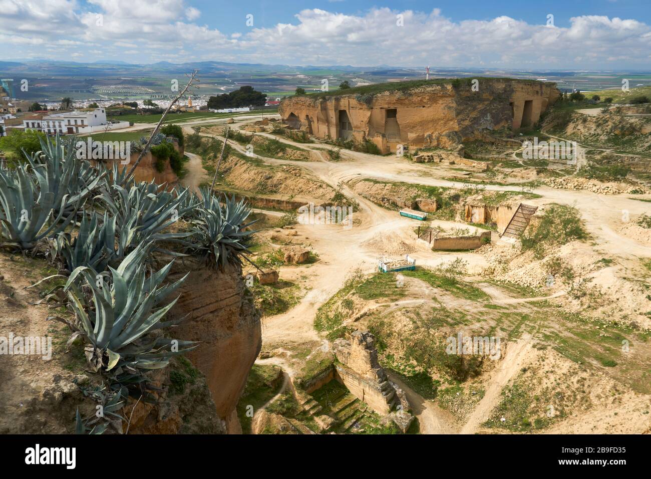 Old quarry location hi-res stock photography and images - Alamy