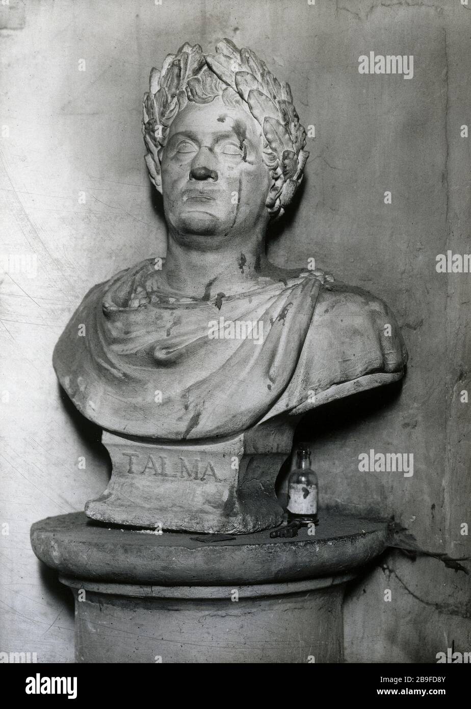 BUST OF FRANCOIS JOSEPH TALMA 13, rue Tiquetonne, buste de Talma. Paris ...