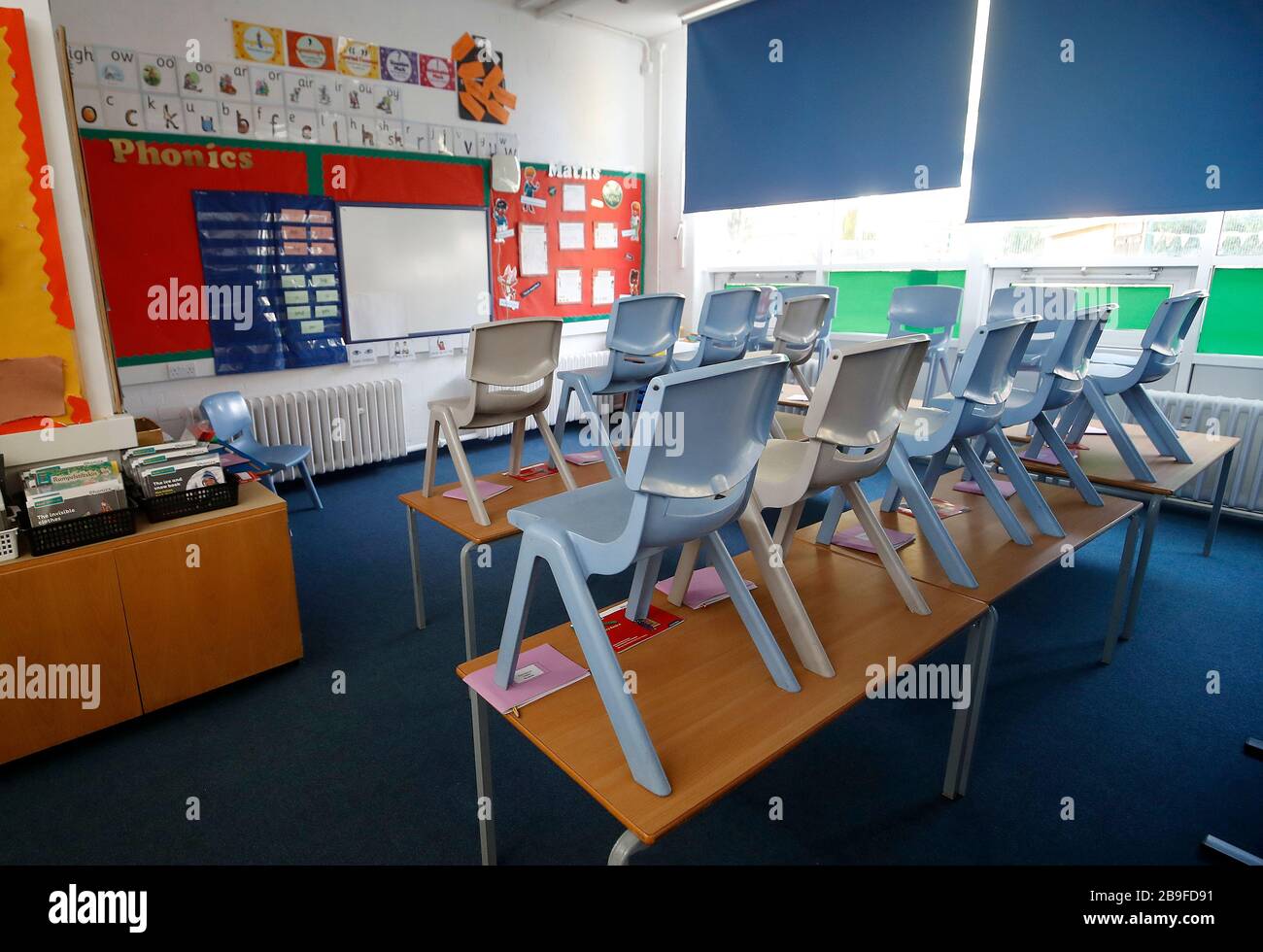 An empty classroom manor park school hi-res stock photography and ...