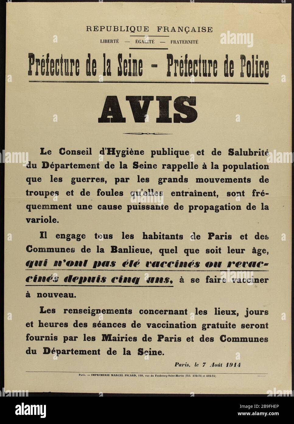 Police notice board hi-res stock photography and images - Alamy