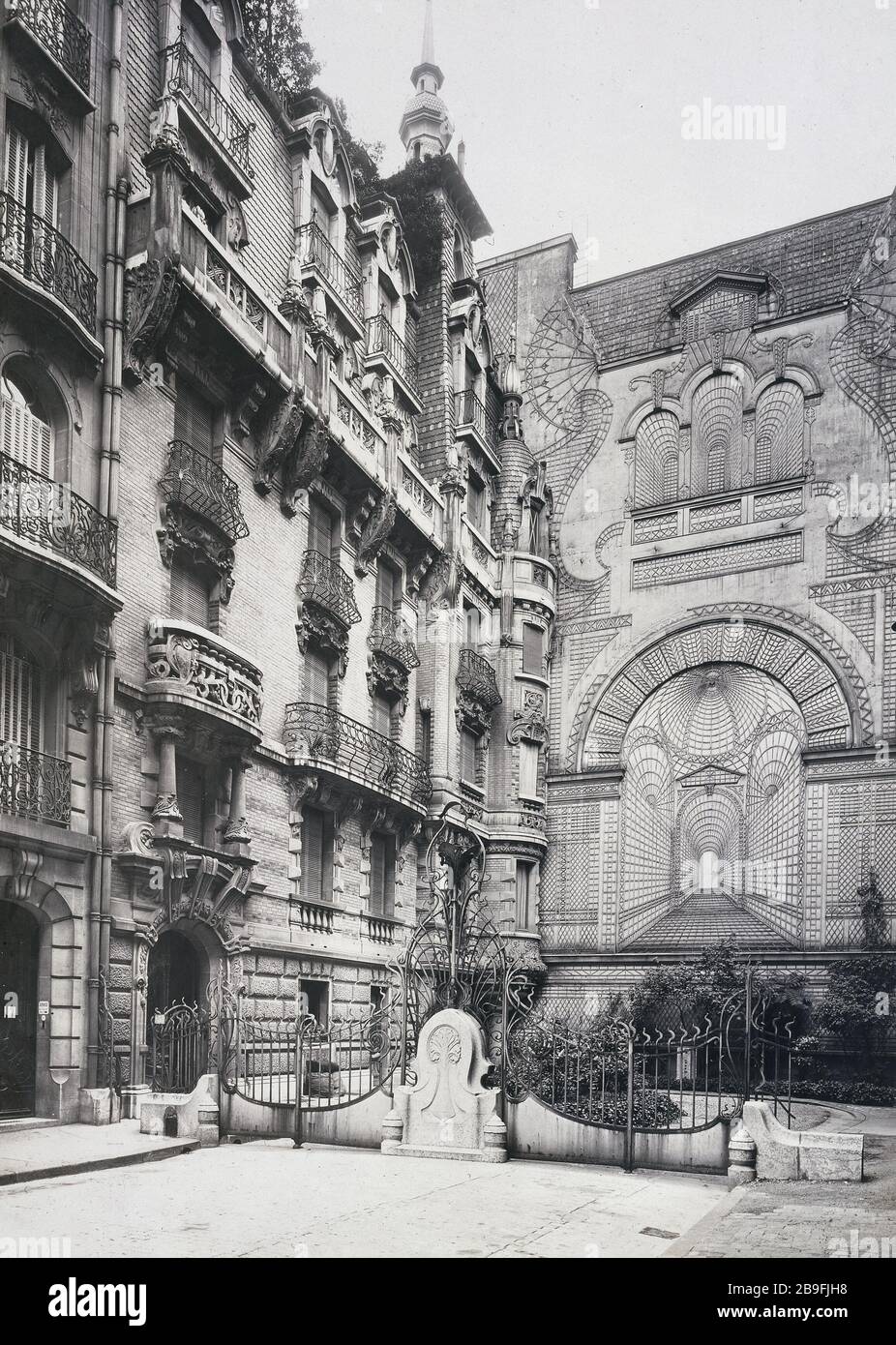 Rapp paris hi-res stock photography and images - Alamy