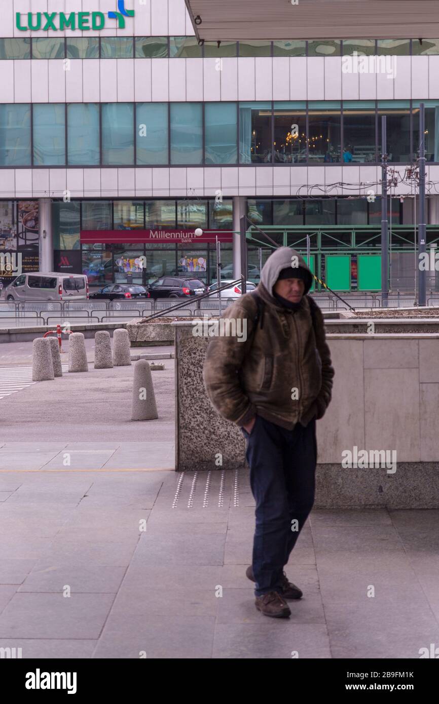 Homeless person in Warsaw, Poland during coronavirus lockdown Stock ...