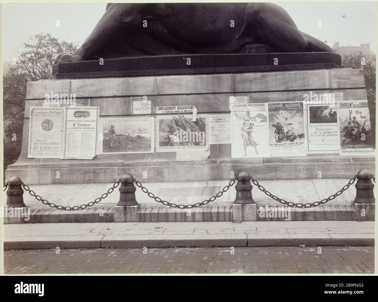 DENFERT-ROCHEREAU PLACE Place Denfert-Rochereau (affiches pour l ...