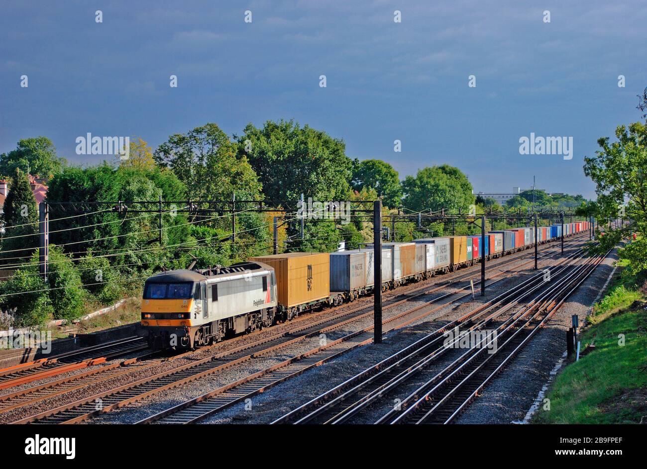 Class 90 electric locomotive hi-res stock photography and images - Alamy