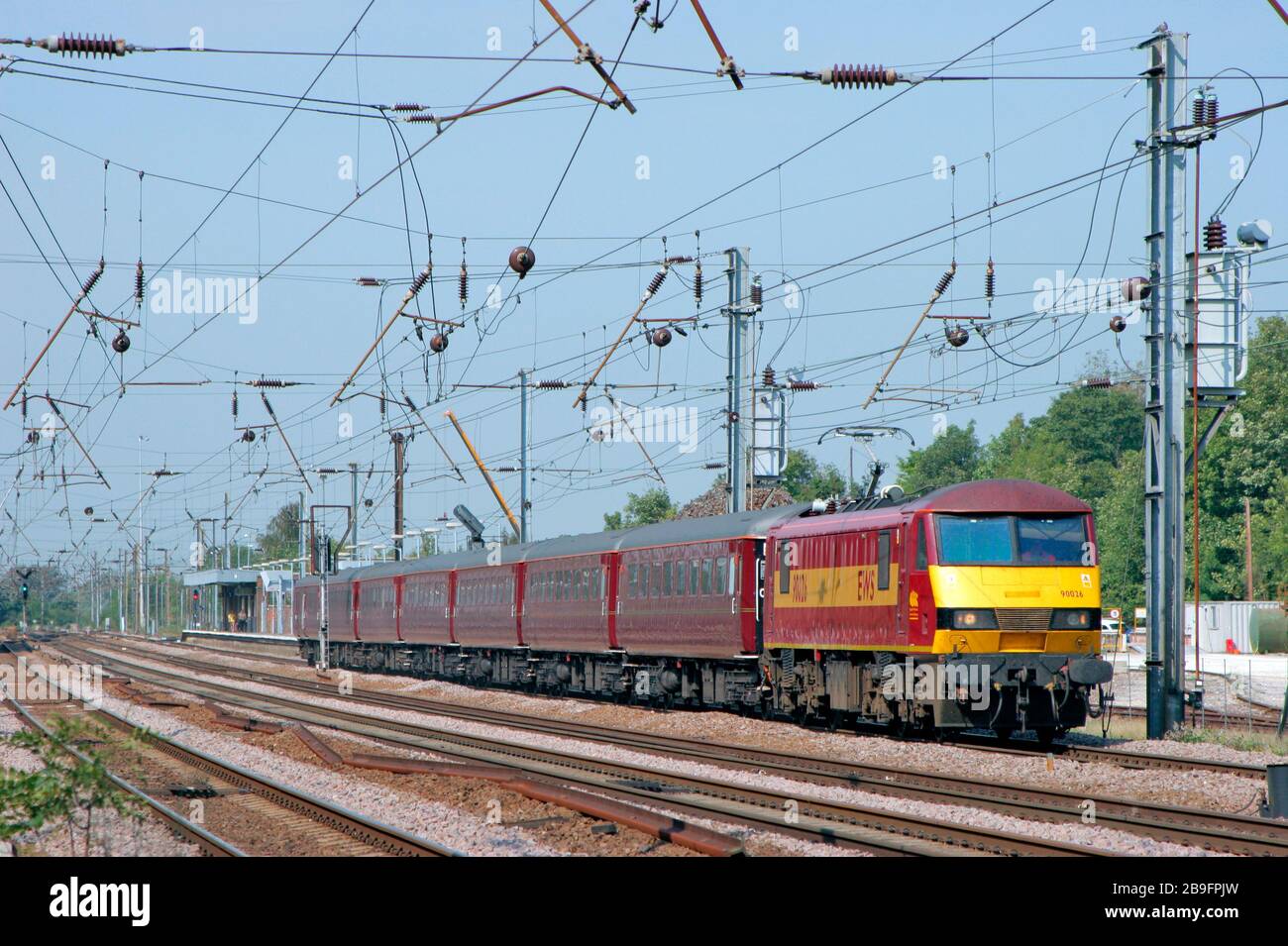 Class 90 electric locomotive hi-res stock photography and images - Alamy