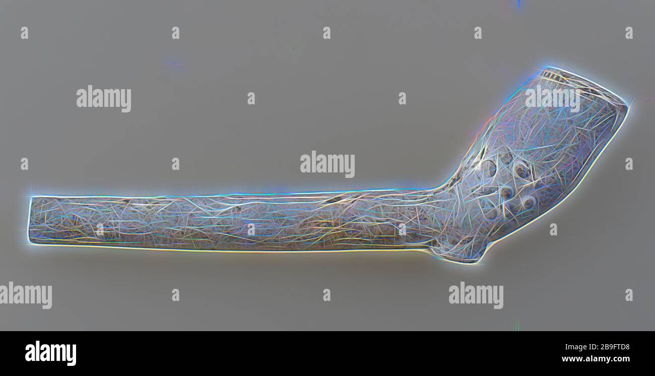 Clay pipe with embossed two stylized tudor roses on the kettle, clay ...