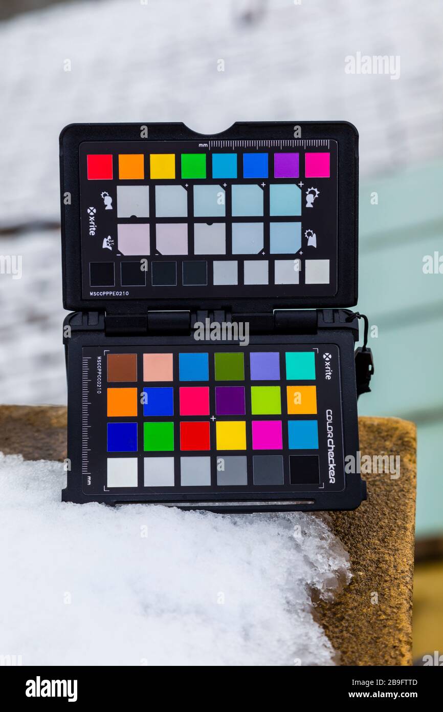 Balance colour hi-res stock photography and images - Alamy