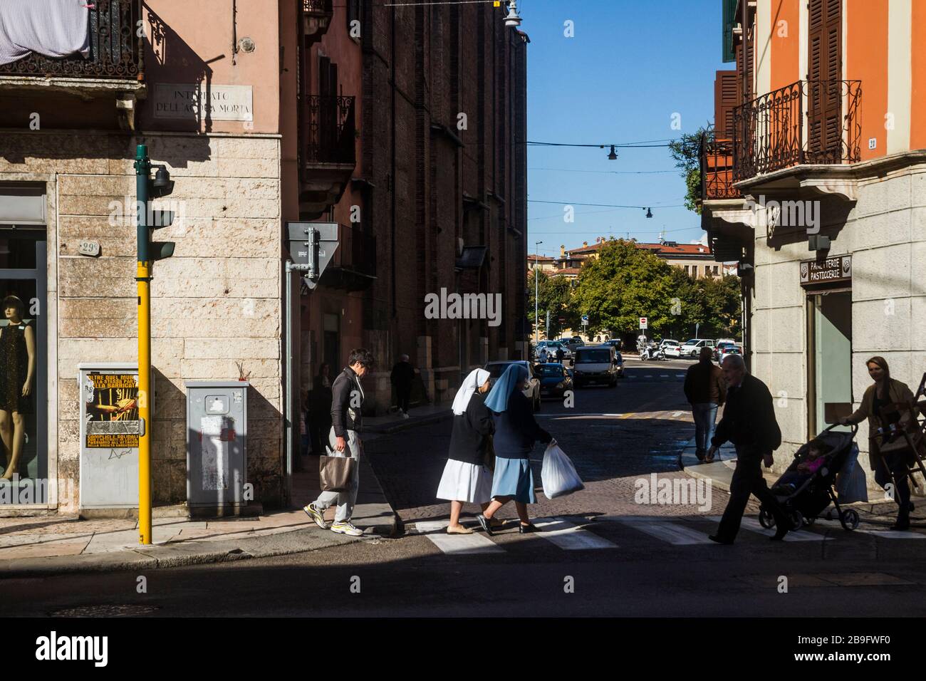 Nun crossing the road hi-res stock photography and images - Alamy