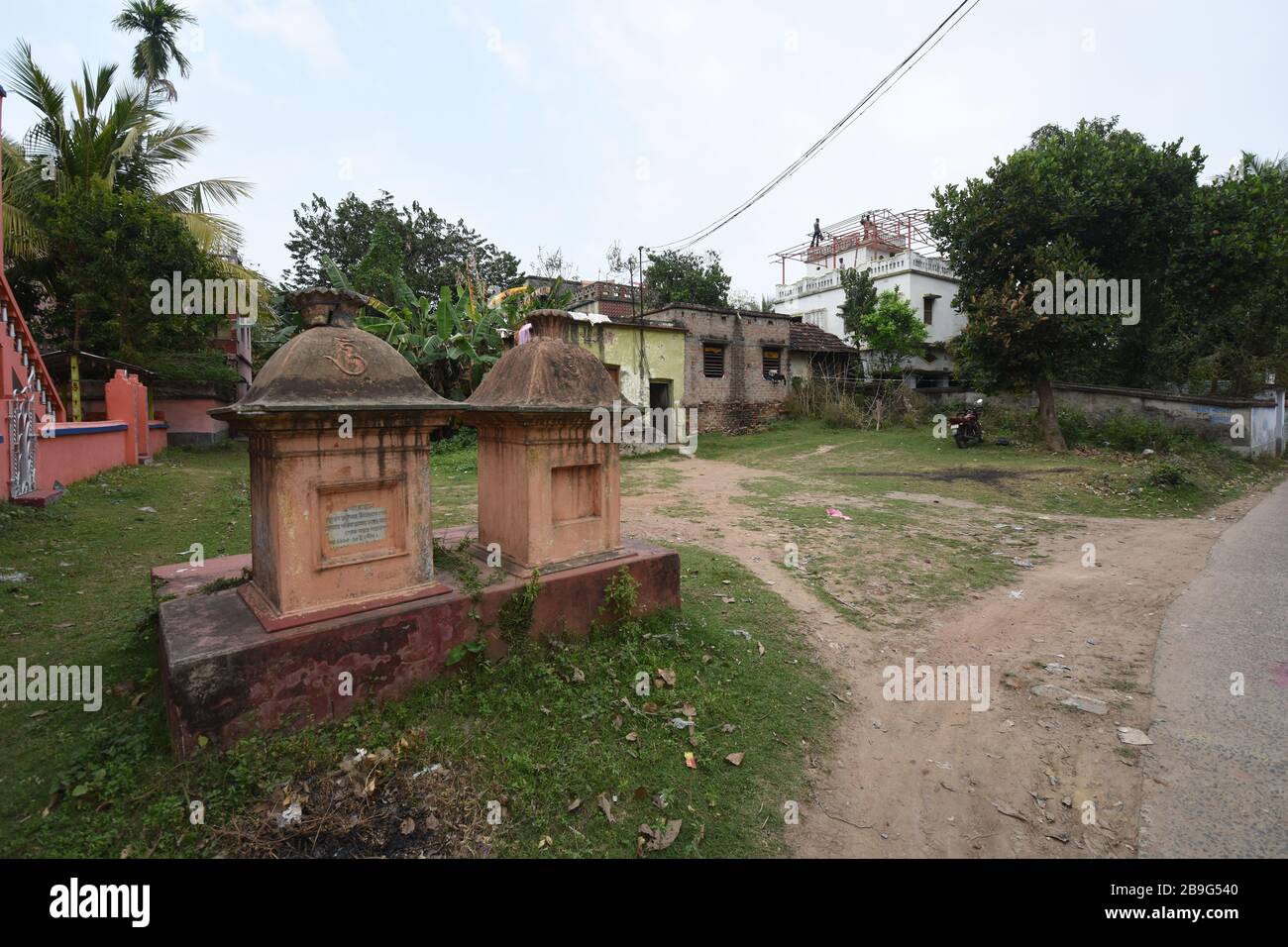 Twin Hindu cenotaph. Kerani Bati area, Jhikira, Howrah. India Stock ...