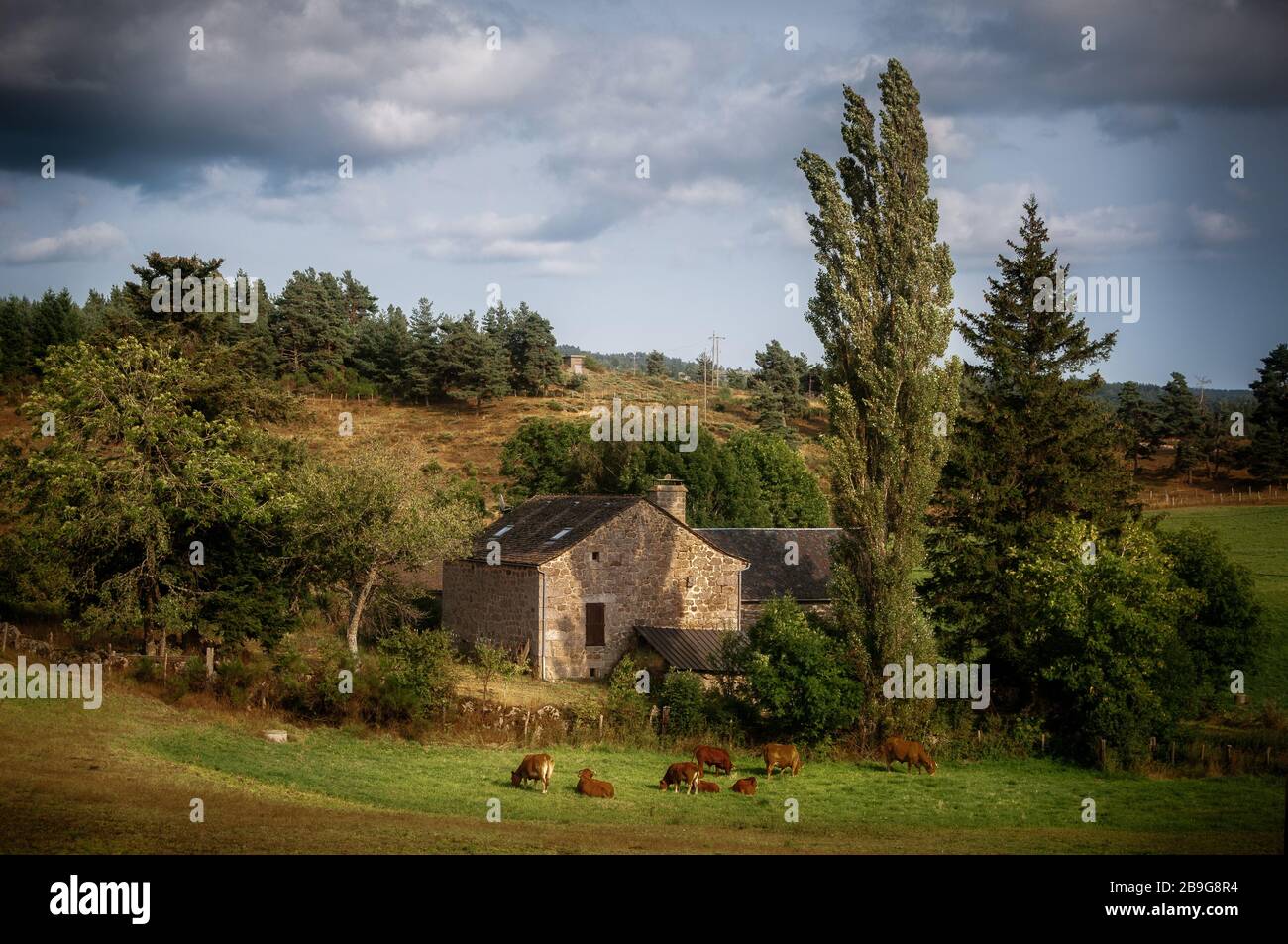 Rural french farmhouse hi-res stock photography and images - Alamy
