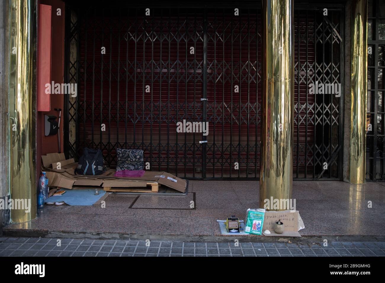 A homeless place in the city center of Barcelona Stock Photo - Alamy
