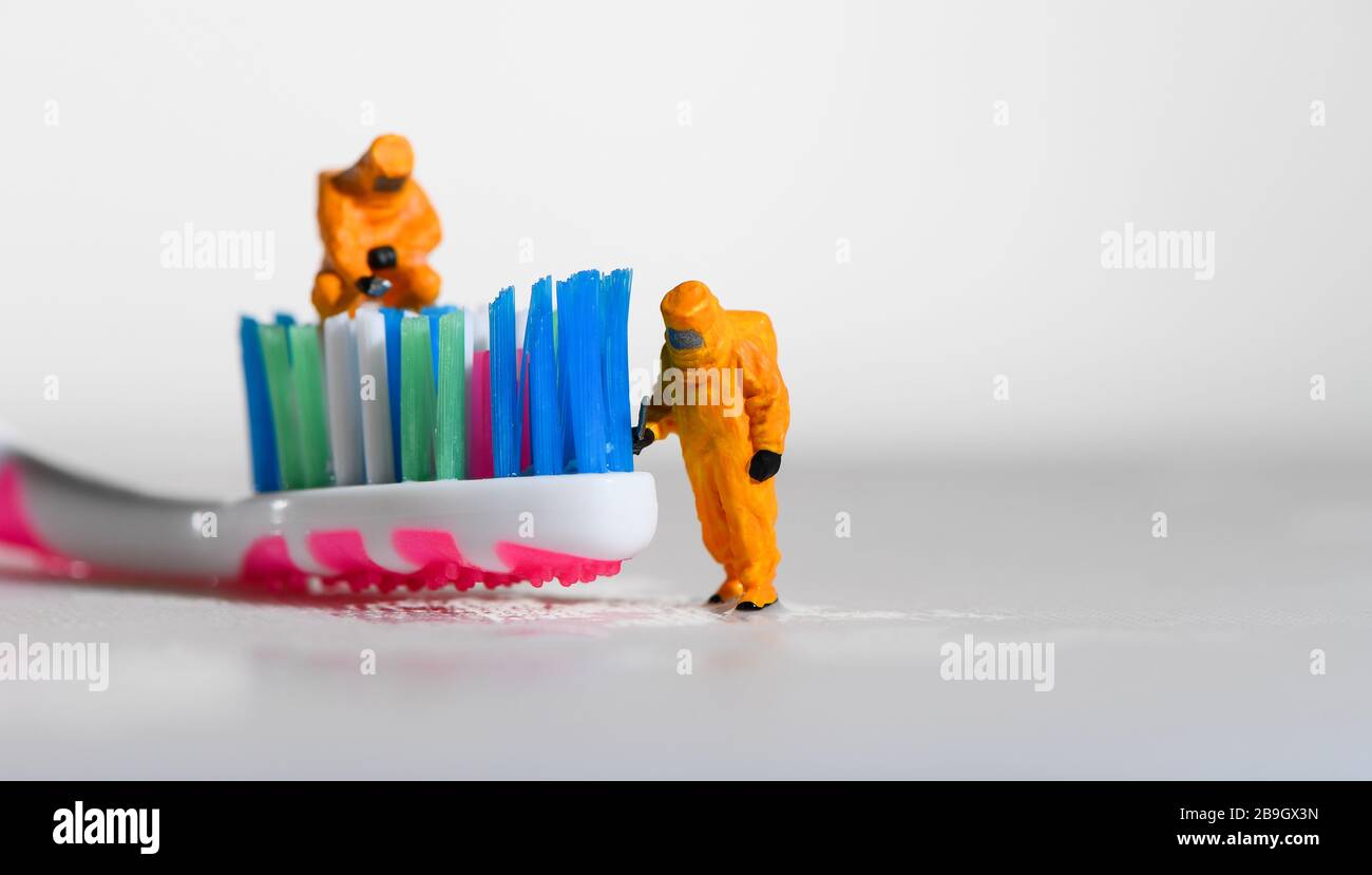 Miniature people hi-res stock photography and images - Alamy