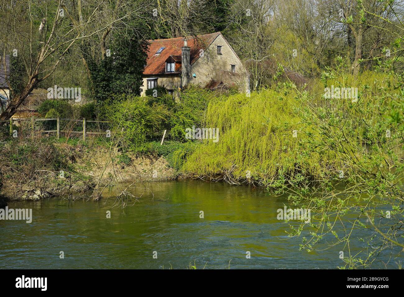 Old watermill at Odell Stock Photo - Alamy