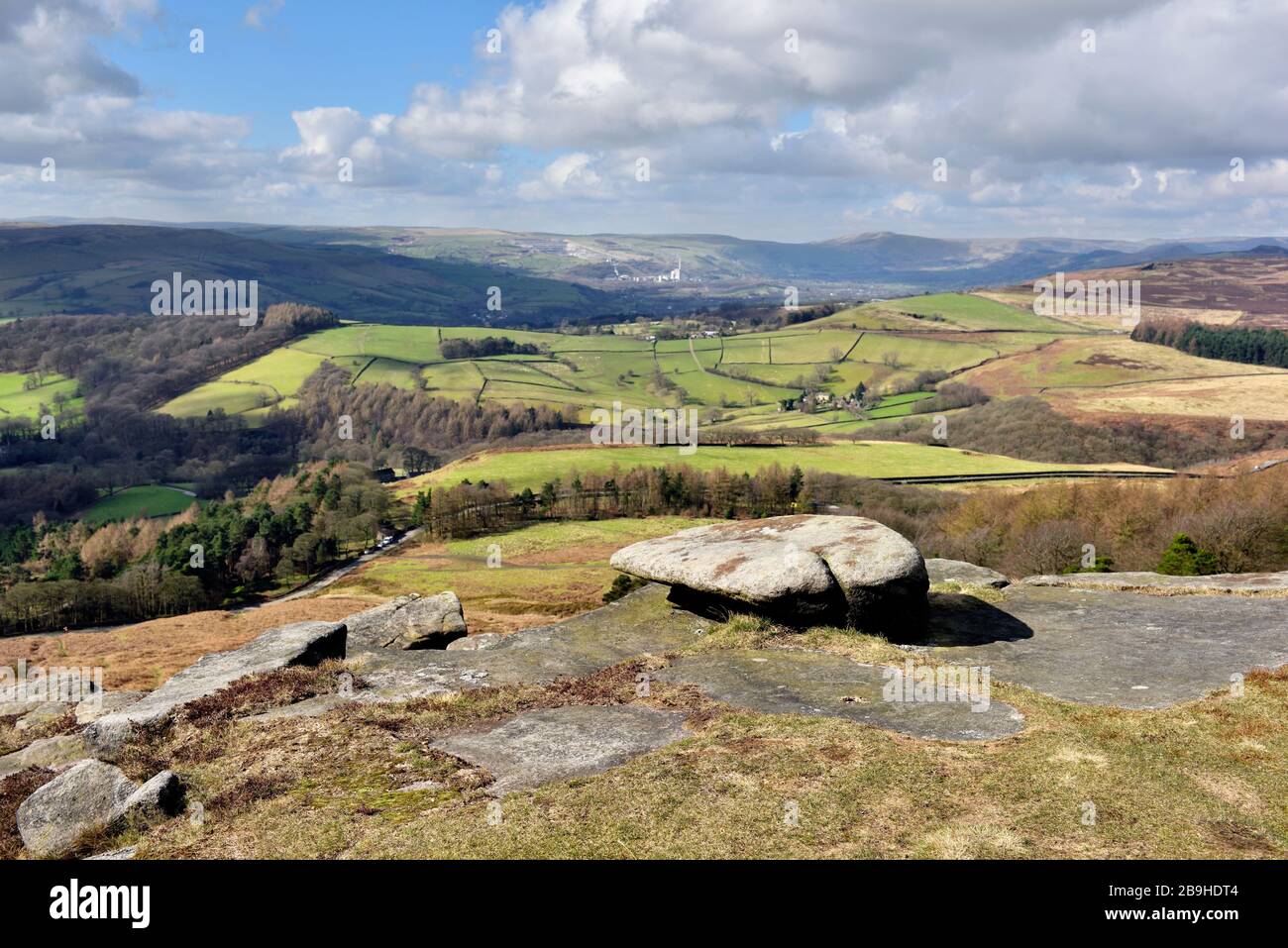 Stanage Edge, gritstone escarpment,Hathersage,Peak district national ...