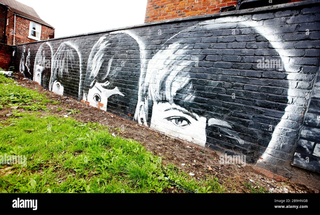 Beatles mural painting hi-res stock photography and images - Alamy