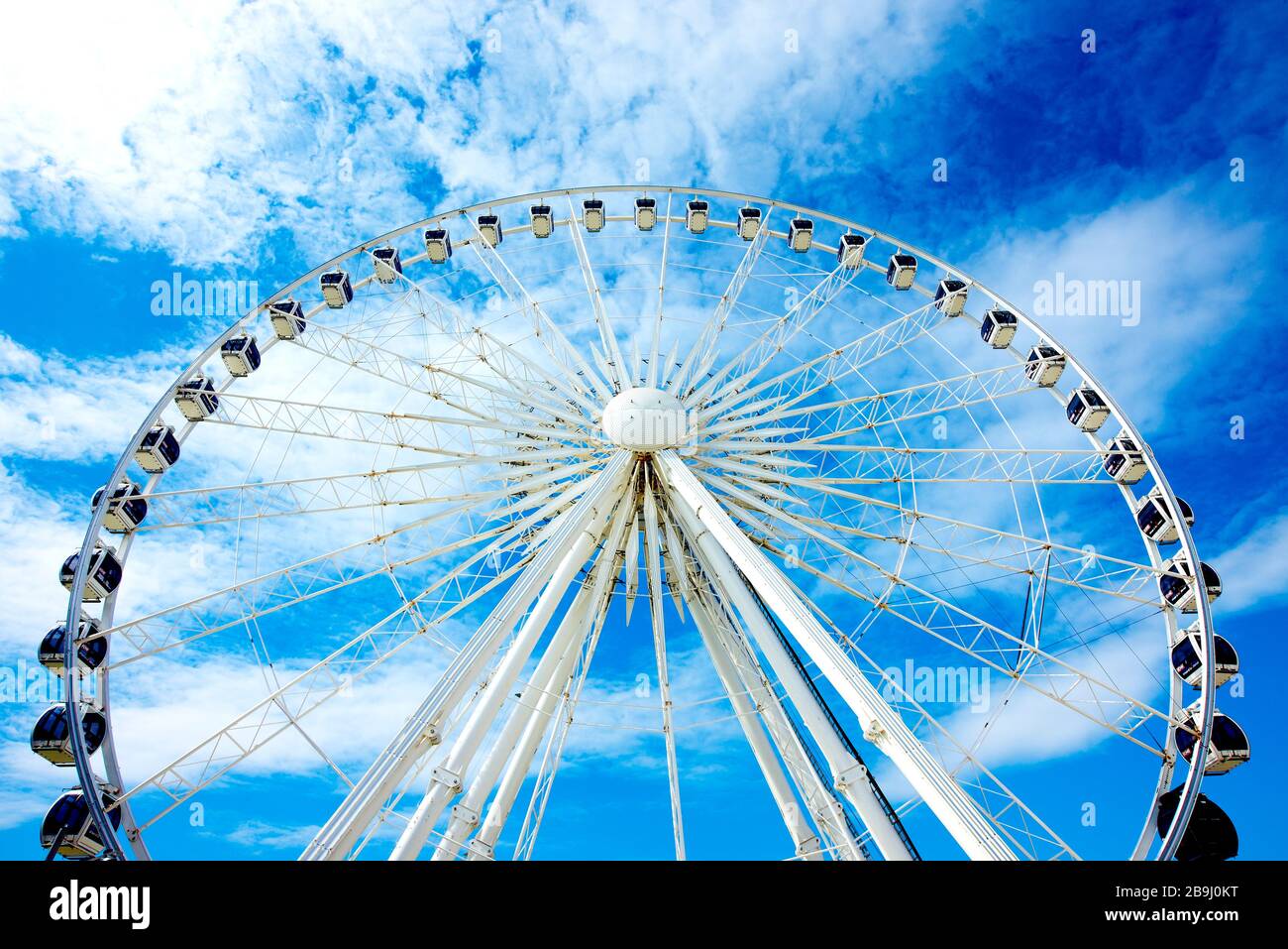 The Wheel of Liverpool, a transportable white metal ferris wheel on ...