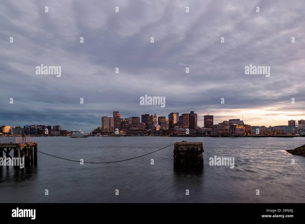 Boston skyline sunrise hi-res stock photography and images - Alamy